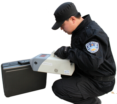 Portable Explosive Vapour Detector And Trace Detector with IMS Technology